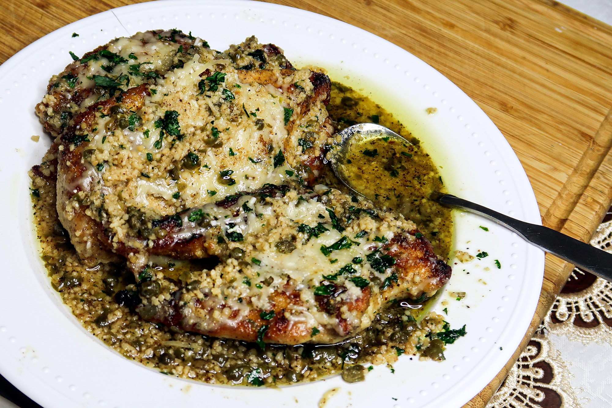 Zesty Low Carb Chicken Piccata with Lemon Butter Sauce – Knife & Scissors
